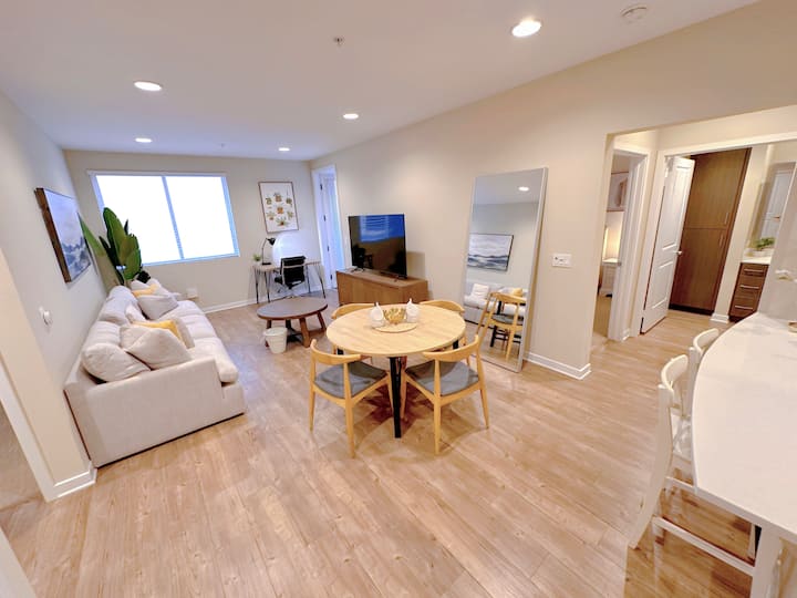 Irvine 2b2b | H Mart Jamboree And Alton - Irvine, CA