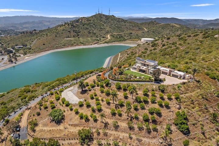 Dragon Point Villa, Fallbrook, San Diego Ca - Fallbrook, CA