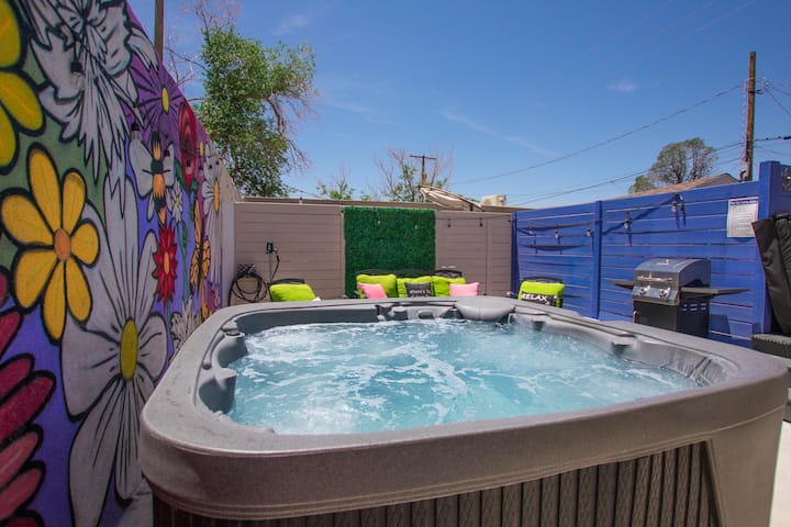 Bohemian Chic Spacation+hotub+no Pet Fee! - Albuquerque, NM