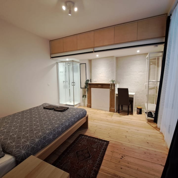 Suite Confortable Avec Terrasse - Gare Centrale - Evere