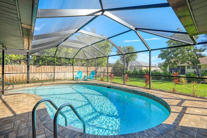 Cape Escape Villa | 3 Bdrm | Pets Ok | Heated Pool - Cape Coral, FL