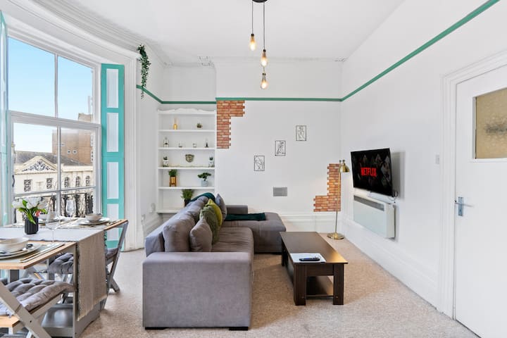 Green Goblin Cave - Brighton