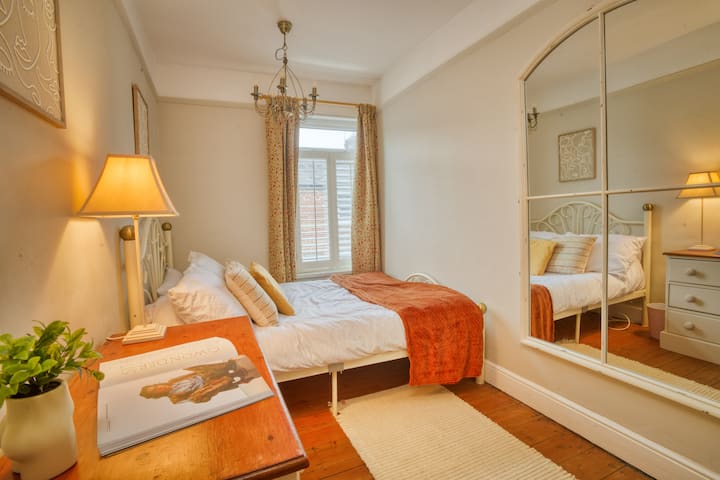 Beautiful And Cosy Home | Free Parking & Wi-fi - Lincoln