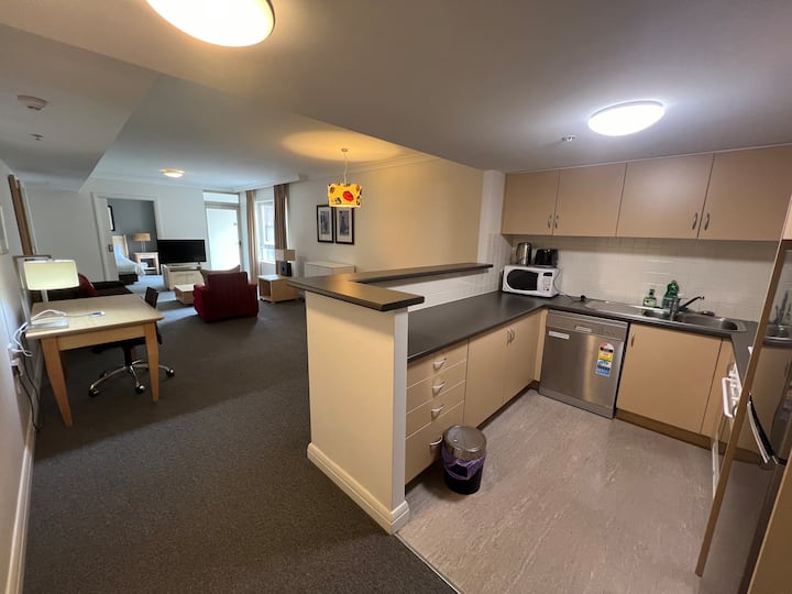 Large 1b1b Hotel Styling Entire Apartment - Lane Cove