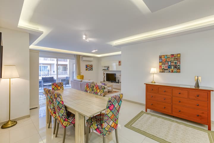 Seacrest 3 Bedroom With Terrace. - Malte