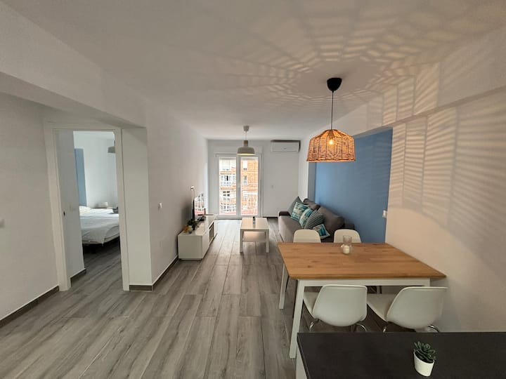 Freshly Refurbished Apartment, Acuario Benalmádena - Benalmádena