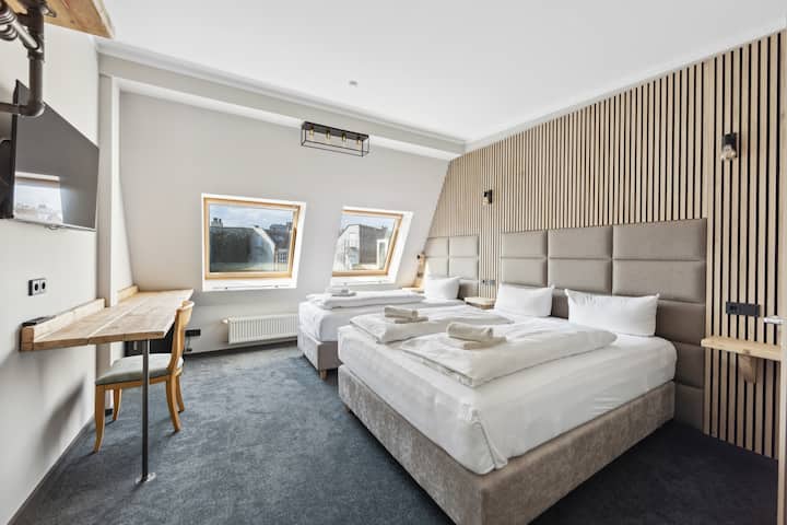 Hotel Comenius - Family Room - Berlín