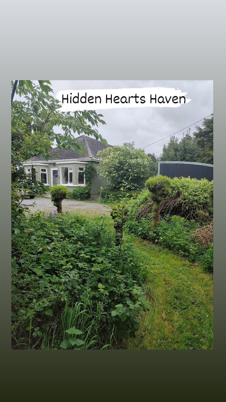 Hidden Hearts Haven & Spa - Birr