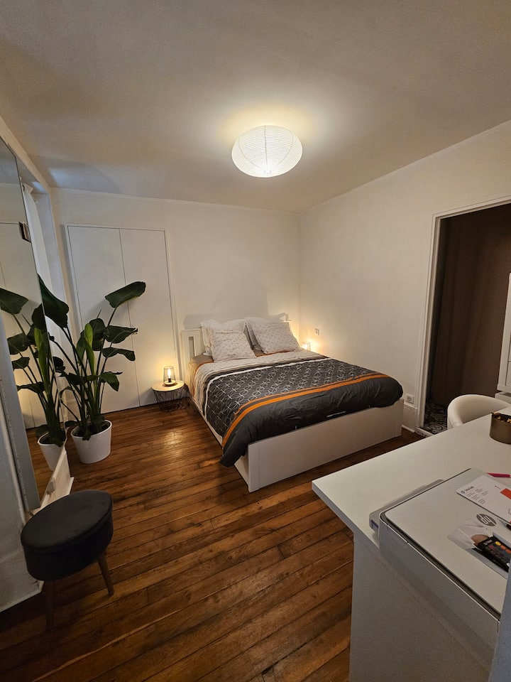 Cocon F2, 50m Métro Vaugirard - 