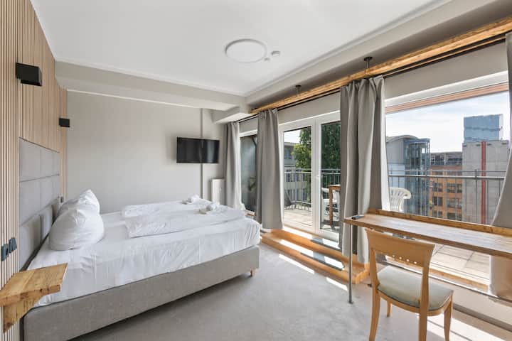 Hotel Comenius - Double Room - Balkon - Berlin