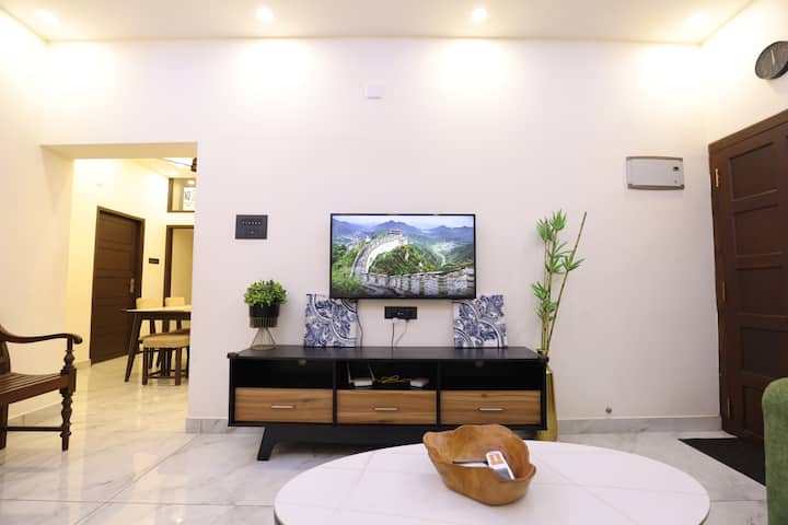 Elite Suite - 2 Bedroom With Modern Comforts - マンガロール