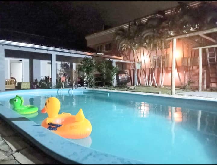 Casa Com Piscina Em Caioba - Matinhos