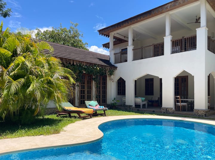 Private Indian Ocean Villa For 8 - Kenya