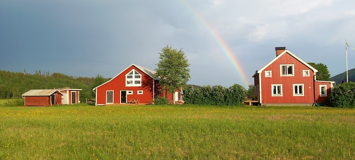 Rustic, Cozy With A View. - Sweden