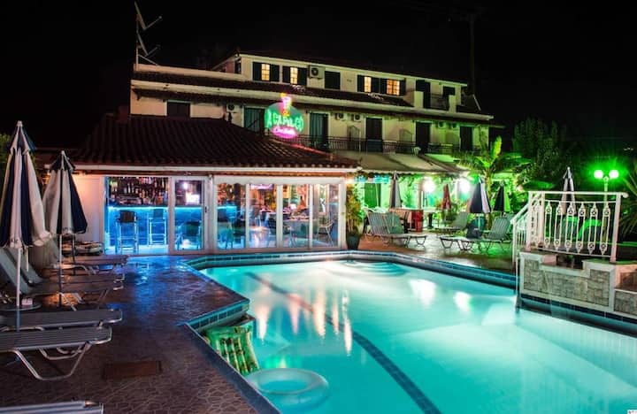 Superior Three Bedroom Villa - Kalamaki