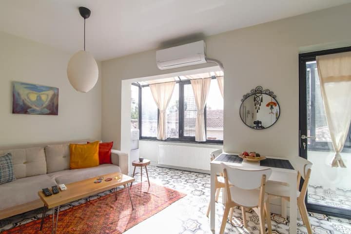 Cozy Flat 10 Min Walk To Taksim Square. - Cihangir