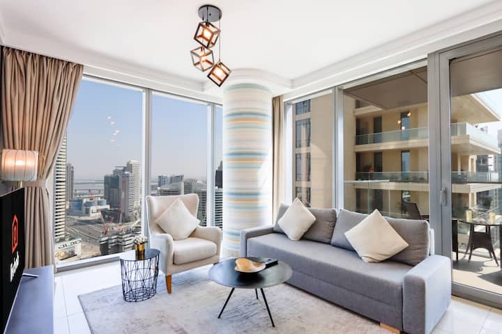 Livbnb - Bright 1br, Boulevard Point - Dubai