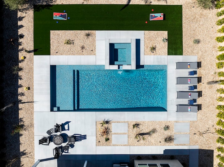 Modern 3 Bed Desert House W Saltwater Pool & Spa - Desert Hot Springs, CA