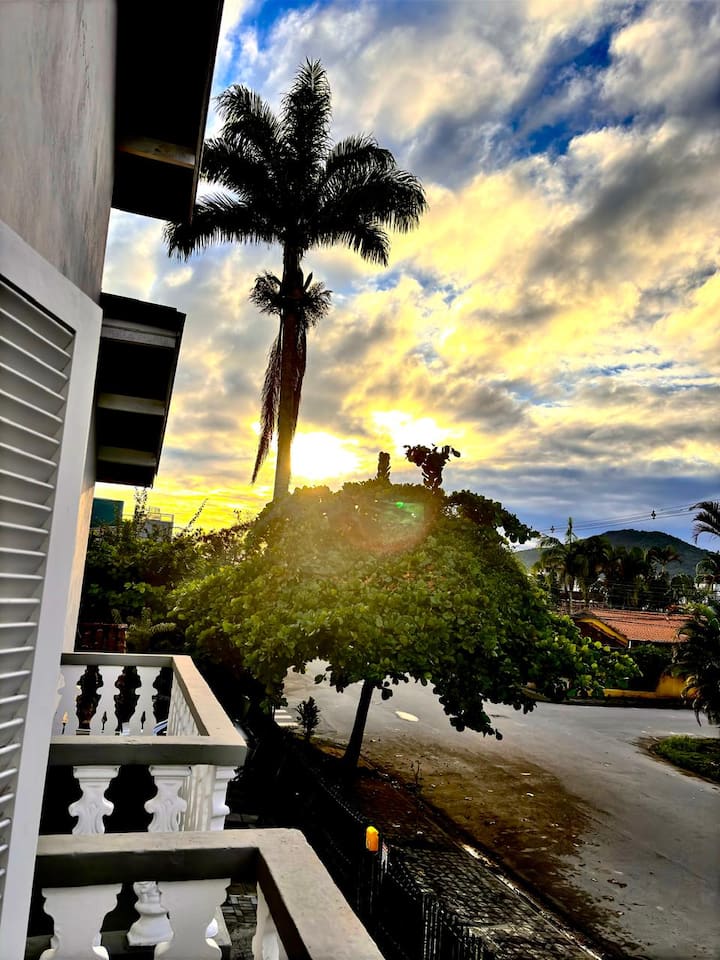 Localização Espetacular Na Praia Com 3 Quartos - Ubatuba