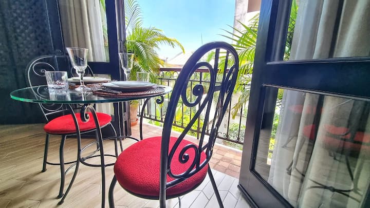 Patty’s Charming Studio With King Bed In Casco - Panama