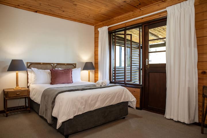 Highlands Lodge:4-sleeper Cabin (With Fireplace) - Herold
