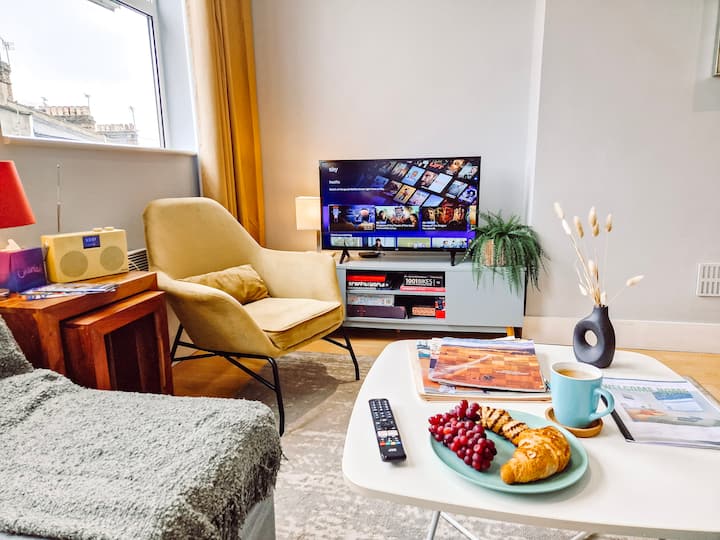 Cosy Kensington 1-bed By Olympia | Fast Free Wi-fi - Fulham