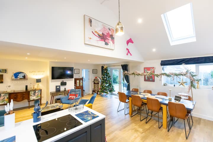 Quirky Bungalow On Coastal Walk - Herne Bay