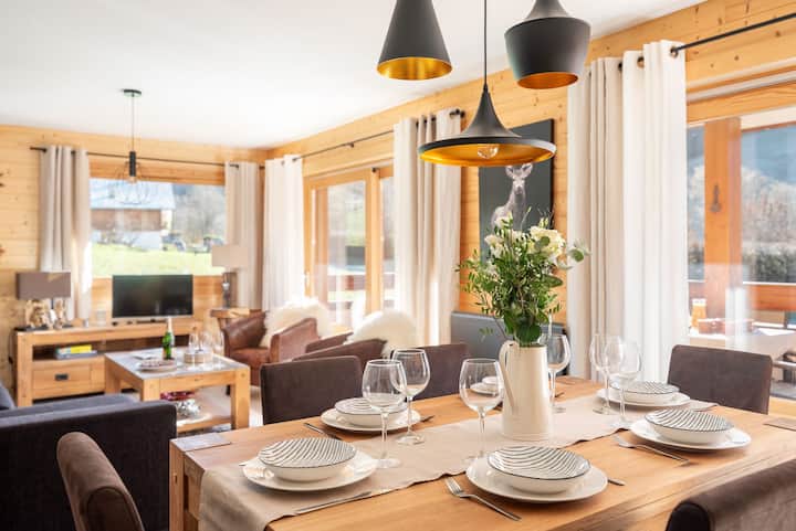 Appartement Chaleureux, Avec Grande Terrasse - Le Chinaillon