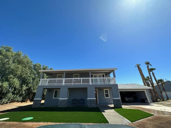 Breathtaking Views On 2 Acres. - Fort Mohave, AZ
