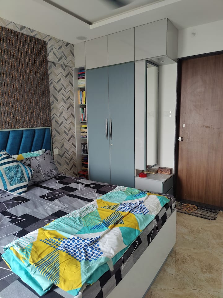 Sunrise View Private Room – 2bhk (Girls/couples) - 푸네