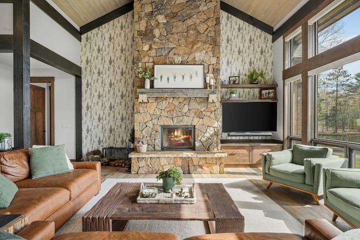 Three Loons Lodge-brand New Home - Manitowish Waters