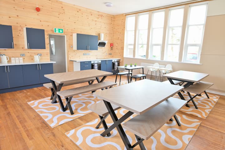 The Old School House (Up To 35) - Limavady