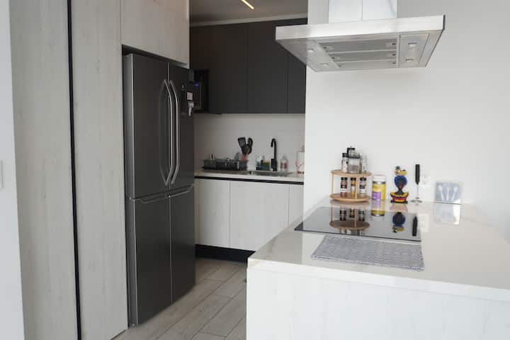 Cozy And Modern Suite - Located On The 17th Floor - Quito