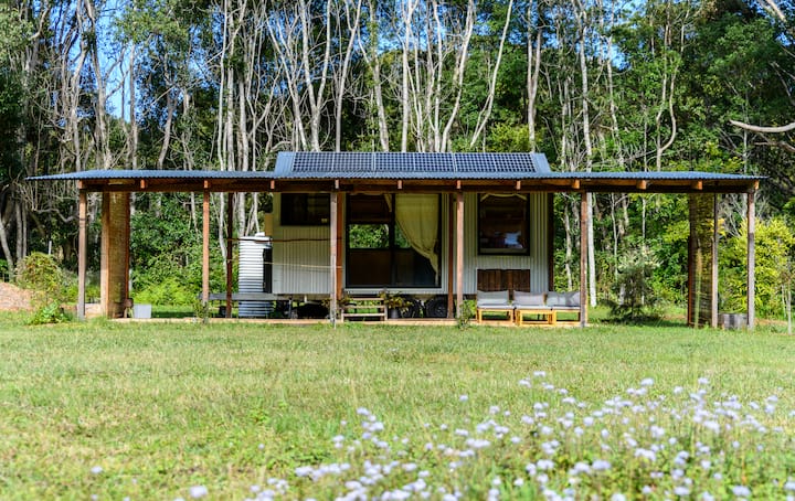 Lush Cabin On A Peaceful Farm - Murwillumbah
