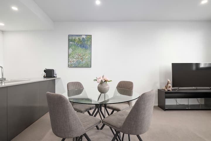 Great 2b@cbd #Freeparking #Desk #Smarttv#wifi#bbq2 - Belconnen