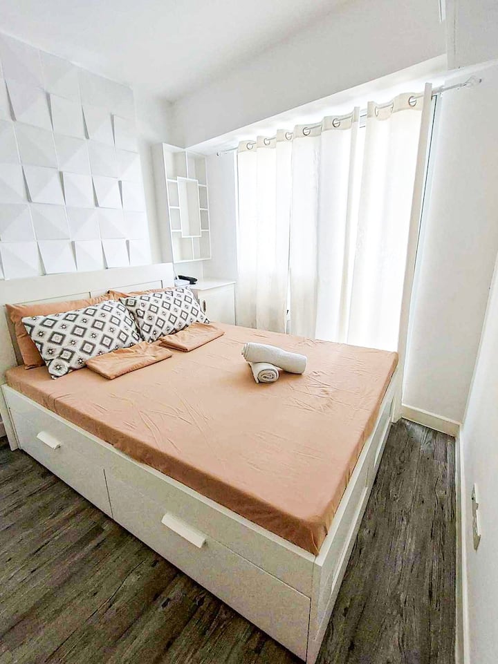 Cozy One Bedroom Free Wifi/netflix & Pool Access - Kuba
