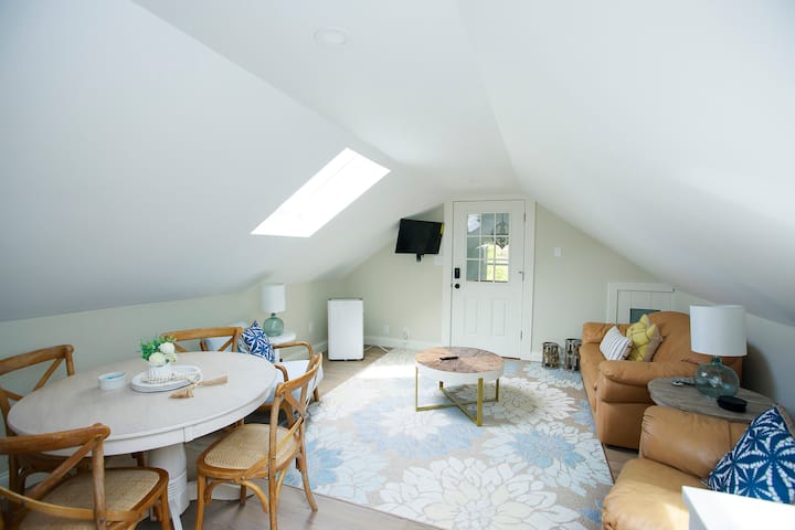 Fantastic Beach Ap 0.8 Miles From Farm Neck Golf! - Oak Bluffs, MA