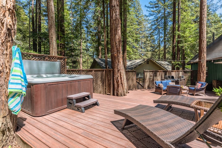 Fern Woods-warn & Inviting Cabin-hottub/wifi/deck - Jenner, CA