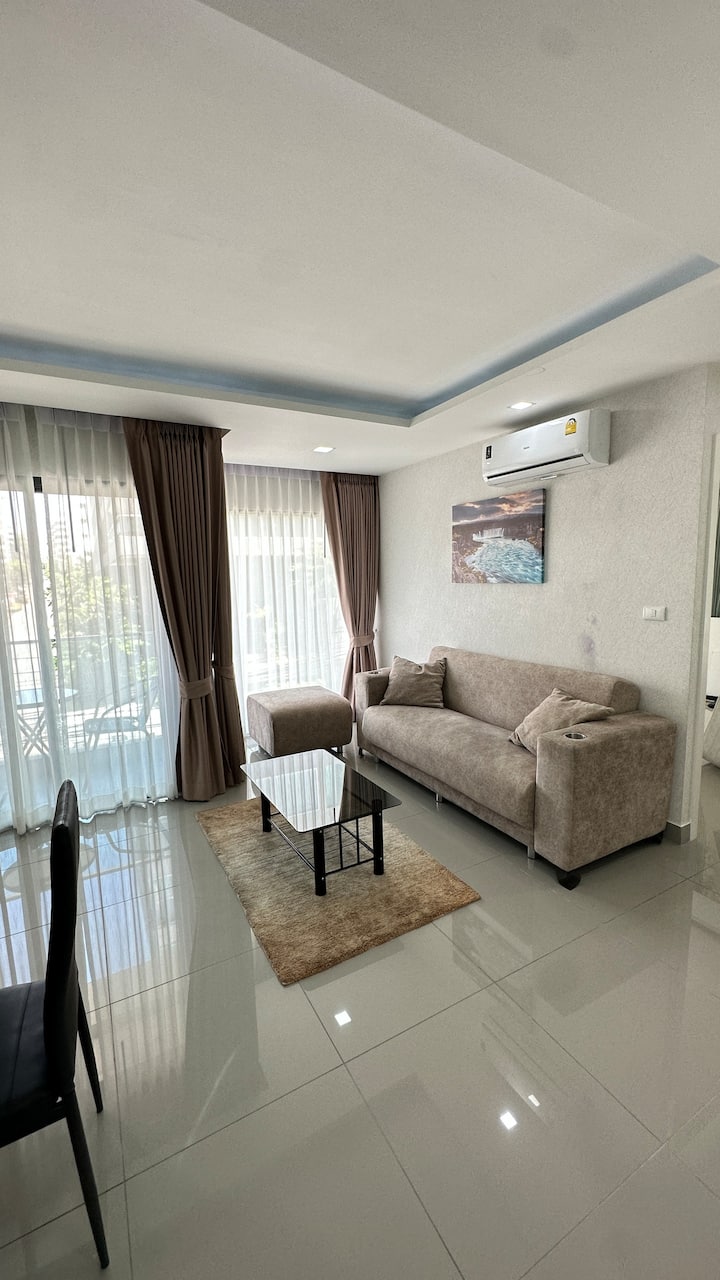 Phratamnak/ 2 Bedroom/ Star - Pattaya