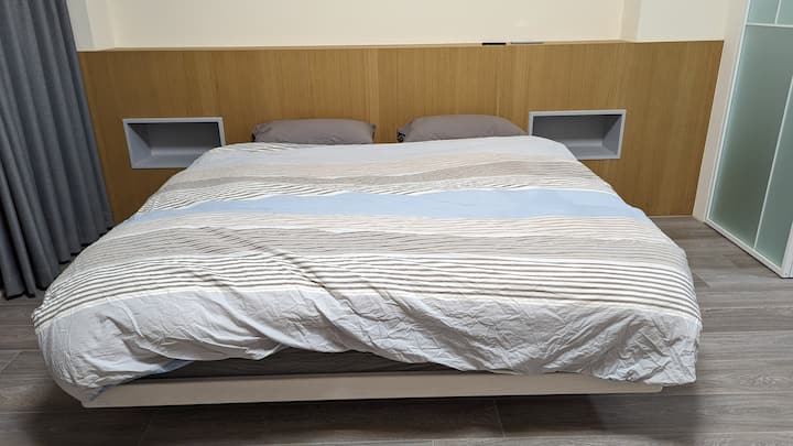 靠近機場與高鐵站的雙人床房附設獨立衛浴 - 觀音區