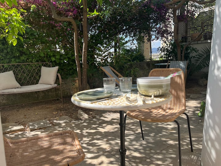 Appartement 2 Pièces Dans Jardin à Nice Port - Niza