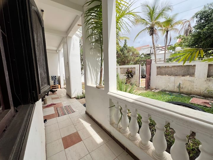 Chambre Spatieuse, Sdb, Piscine, Terrasses - Dakar