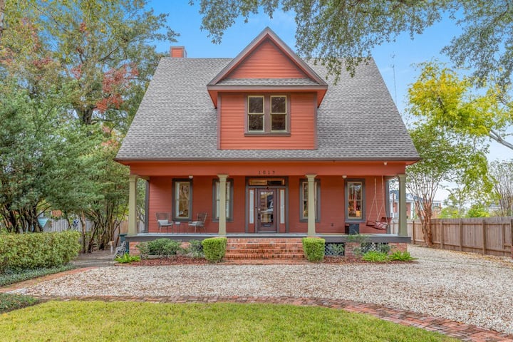 The Onyx Bungalow | 6 Bedrooms | 5 Mins To Casino - Lake Charles, LA