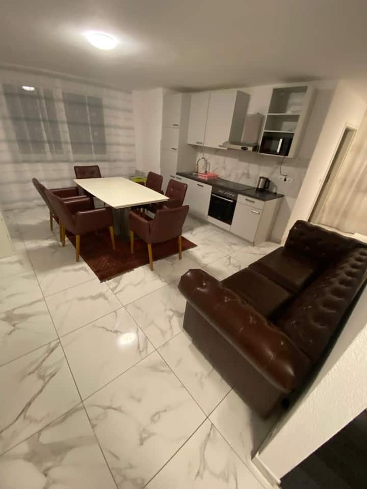 Marmor Zelenika X 5 Zimmer Wohnung Mit 7 Betten - Ludwigsburg