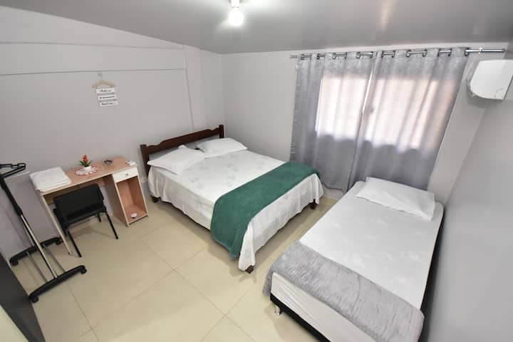 Quarto Amplo E Confortável - Cascavel