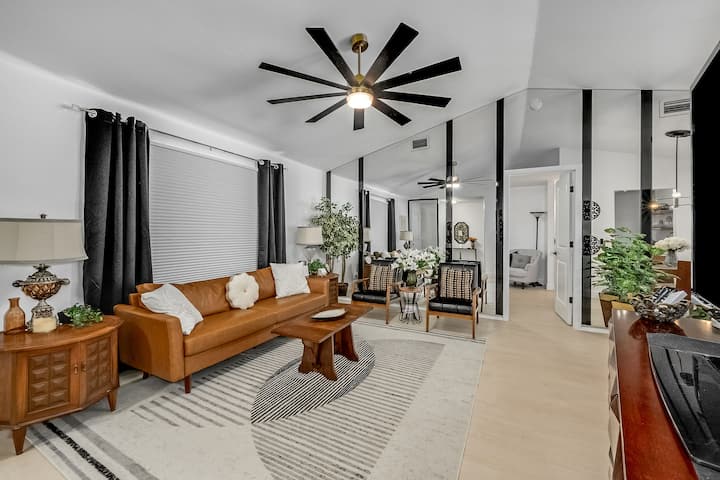 Beaches, Rocket Launch, And Relaxation - Palm Bay, FL