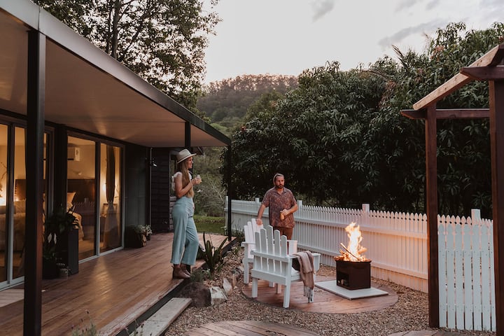 Neranwoods Hillside Cabin & Sauna - Queensland