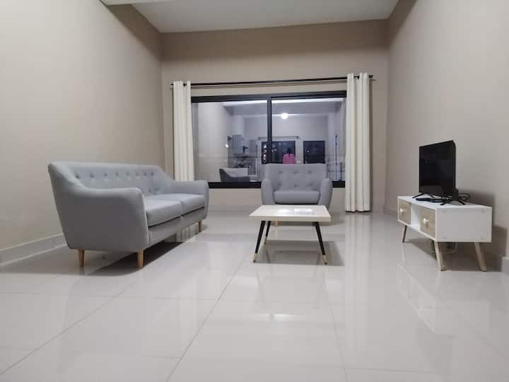 Appartement à Baie Vitrée, Vue Palais De La Reine - Antananarivo