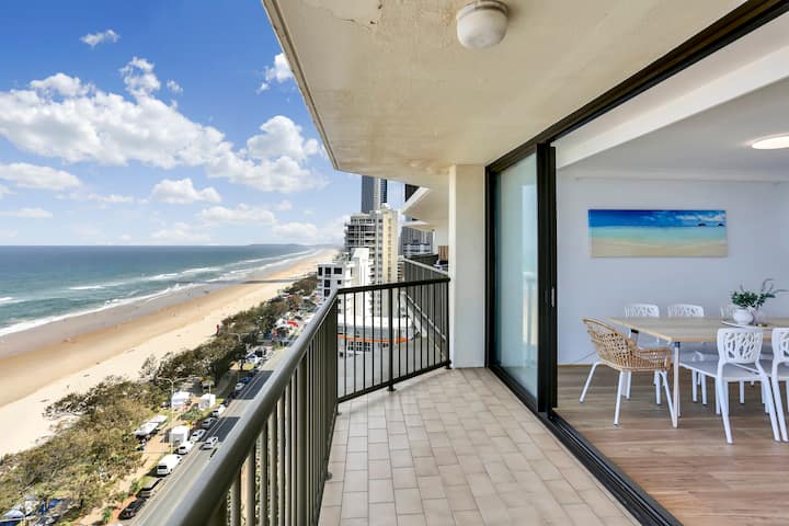 Ocean At Your Door Step 2br2bath Pool Wifi Parking - Gold Coast