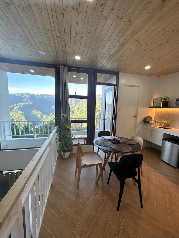 Cozy Baguio Guesthouse With Breakfast & Parking - Baguio